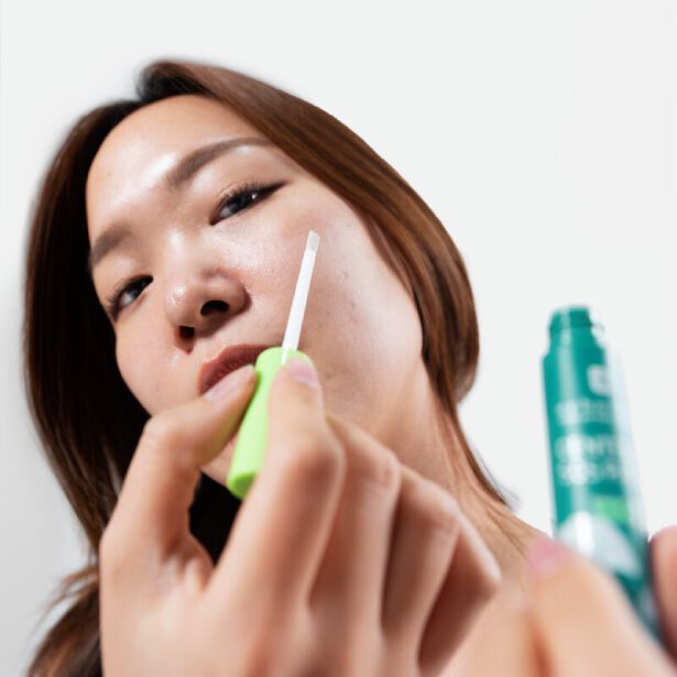 Nos soins Centella ACNE | Erborian FR